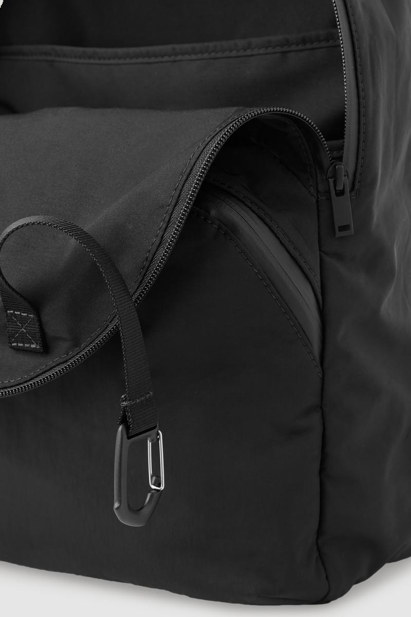 CLASSIC BACKPACK クラシックバックパック｜COS コス 公式オンラインストア
