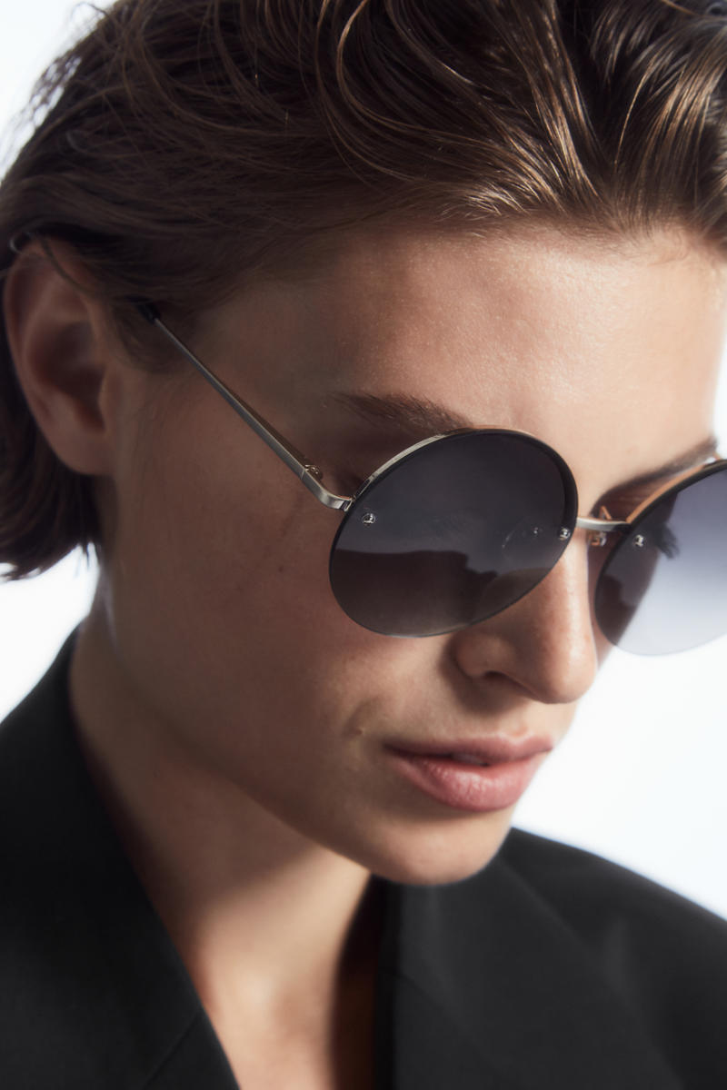 ORBIT SUNGLASSES - ROUND ORBIT SUNGLASSES - ラウンド｜COS コス 公式オンラインストア