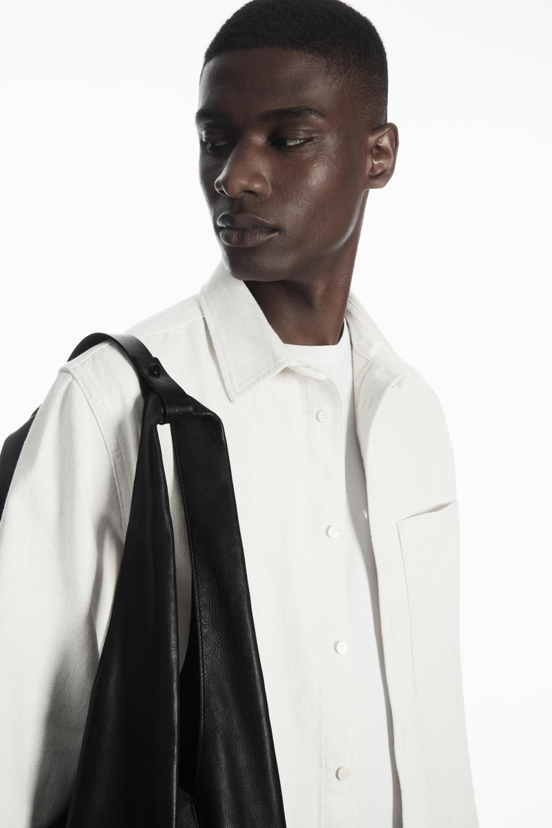 REMOVABLE HANDLE LEATHER SHOPPING BAG レザーショッピングバッグ｜COS コス 公式オンラインストア