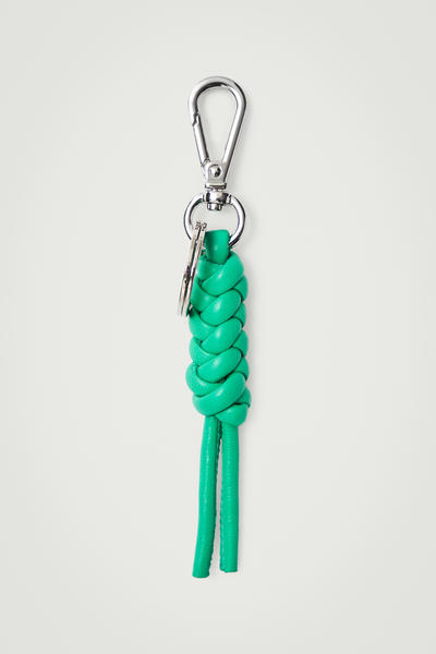 KNOTTED LEATHER KEYRING ノットレザーキーリング グリーン｜COS コス 公式オンラインストア