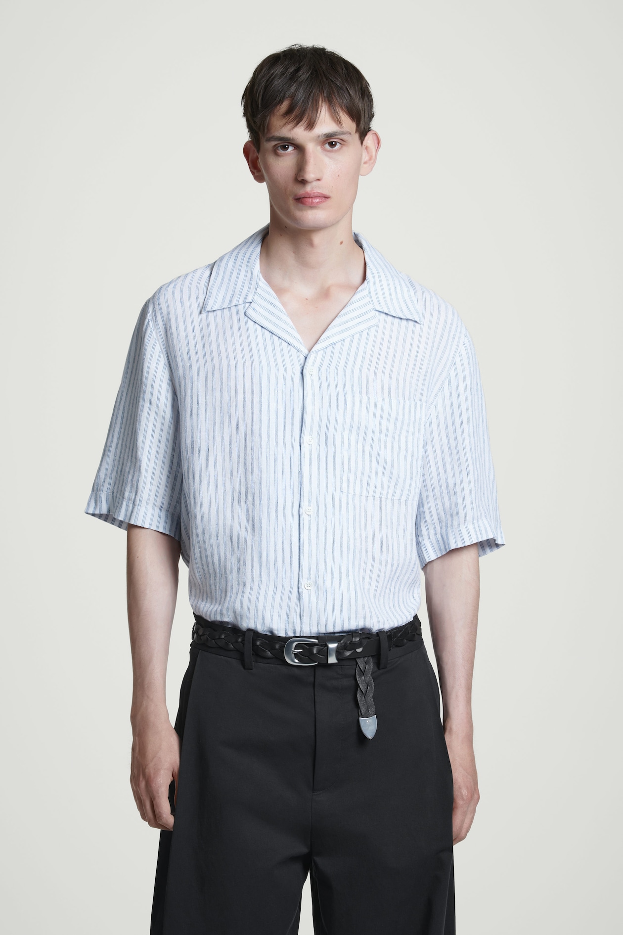 CAMICIA CON COLLETTO APERTO - BIANCO / BLU / RIGHE