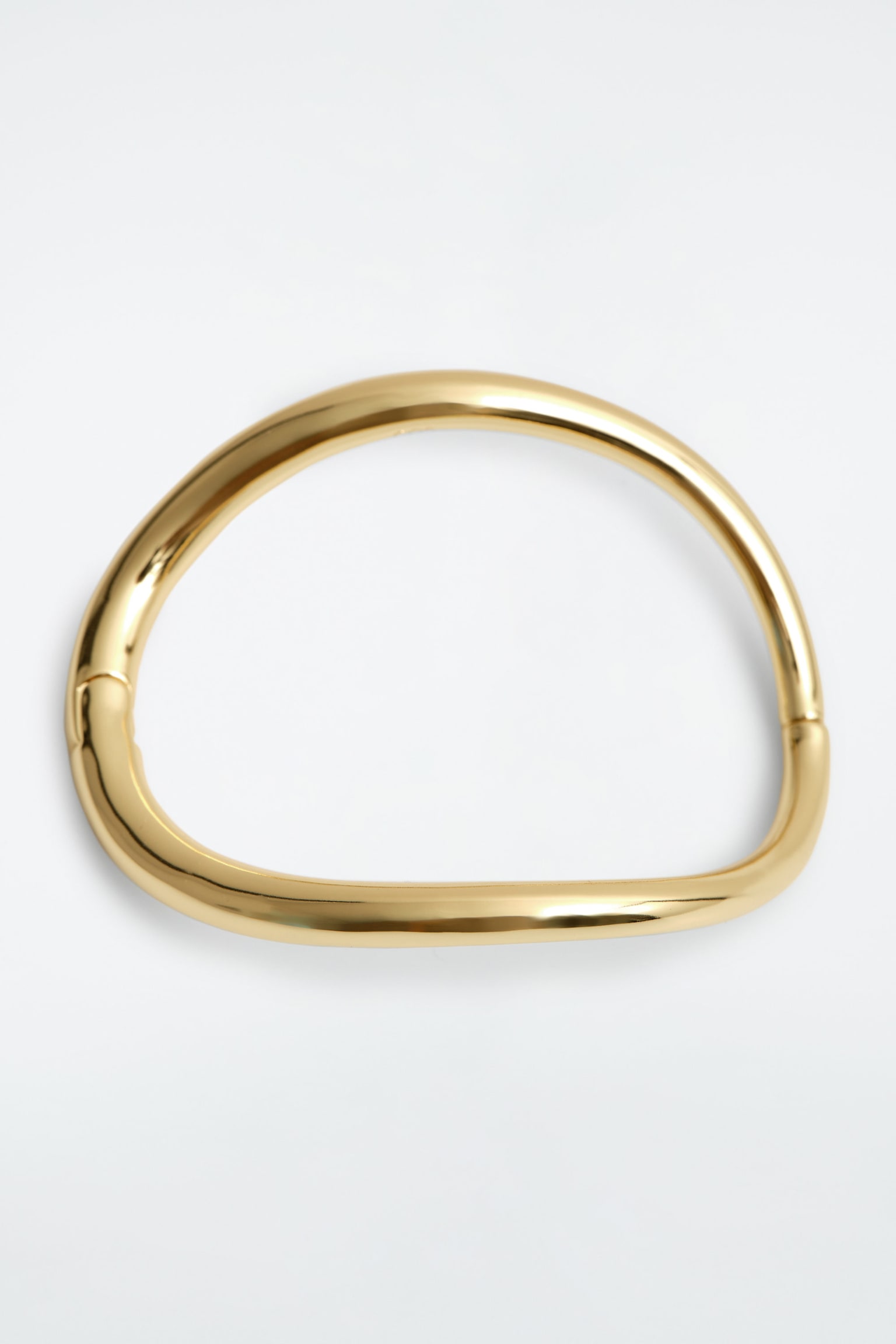 CURVED HINGED BANGLE - GOLD
