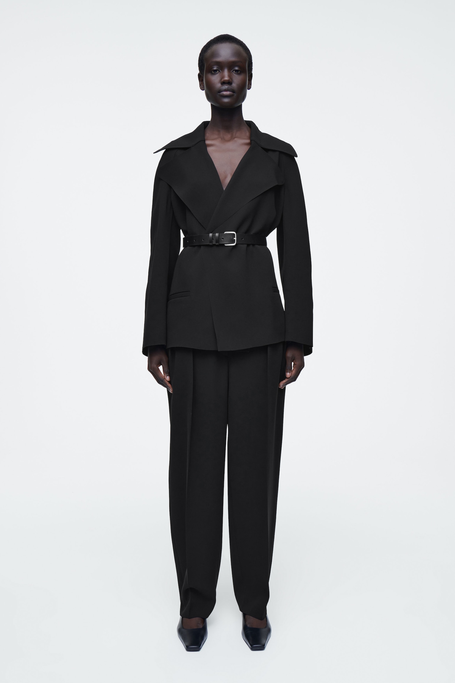 Abrigos y Chaquetas de Mujer - COS