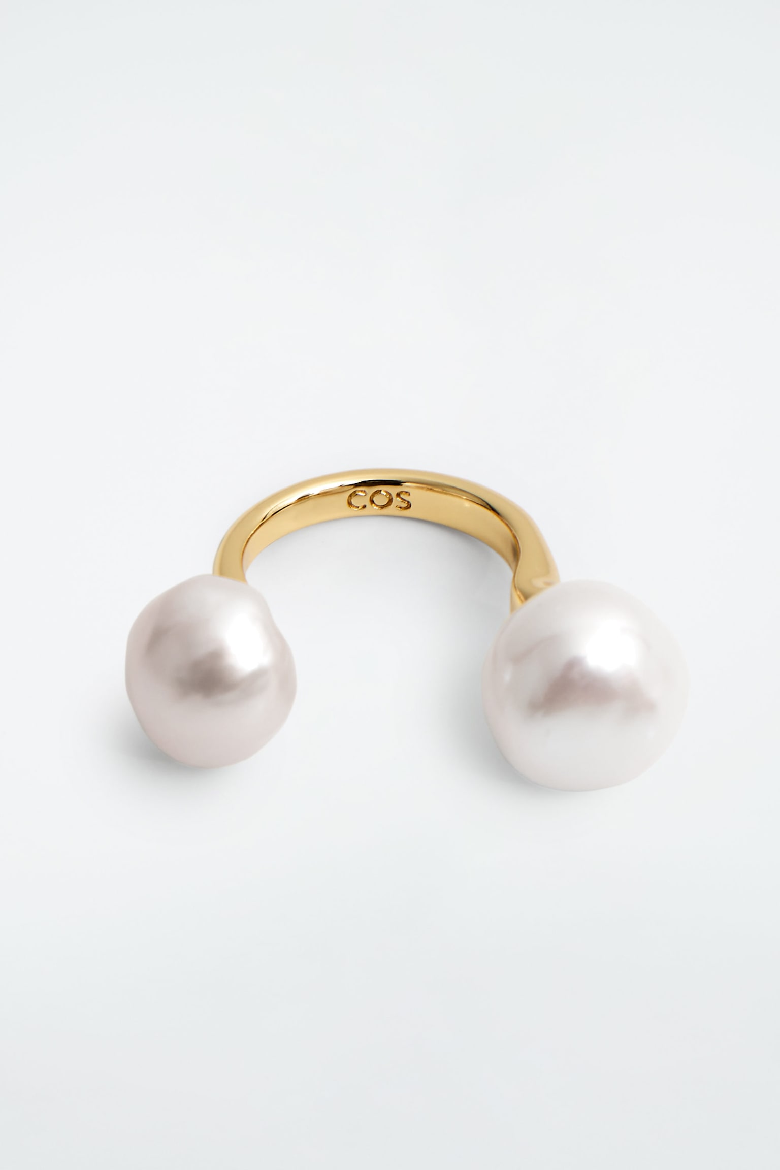 FLOATING FRESHWATER PEARL RING - GOLD