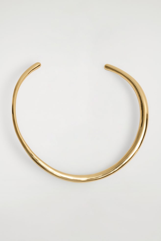 CURVED CUFF NECKLACE - GOLD