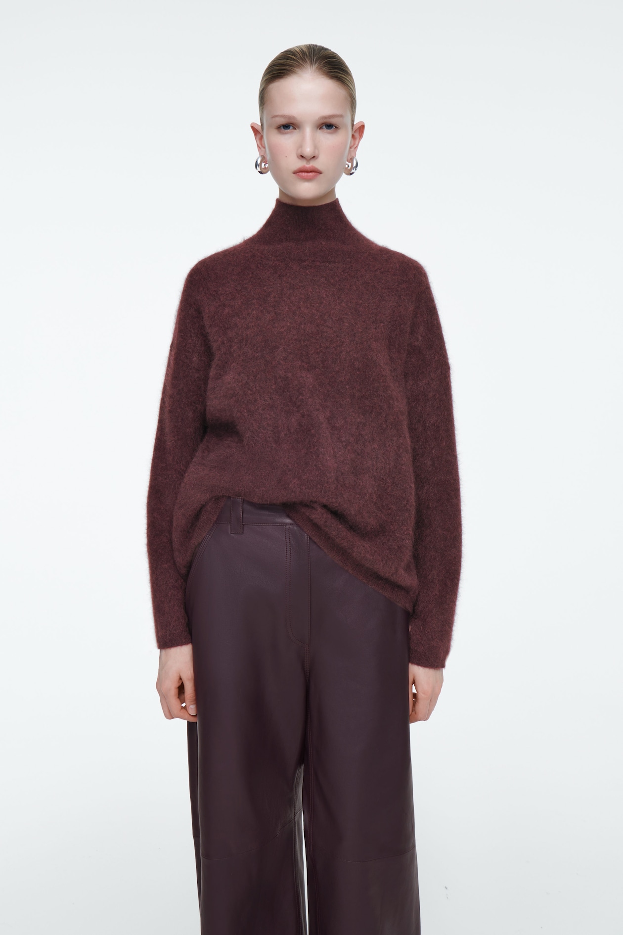 MAGLIONE A COLLO ALTO IN CASHMERE SPAZZOLATO - BORDEAUX
