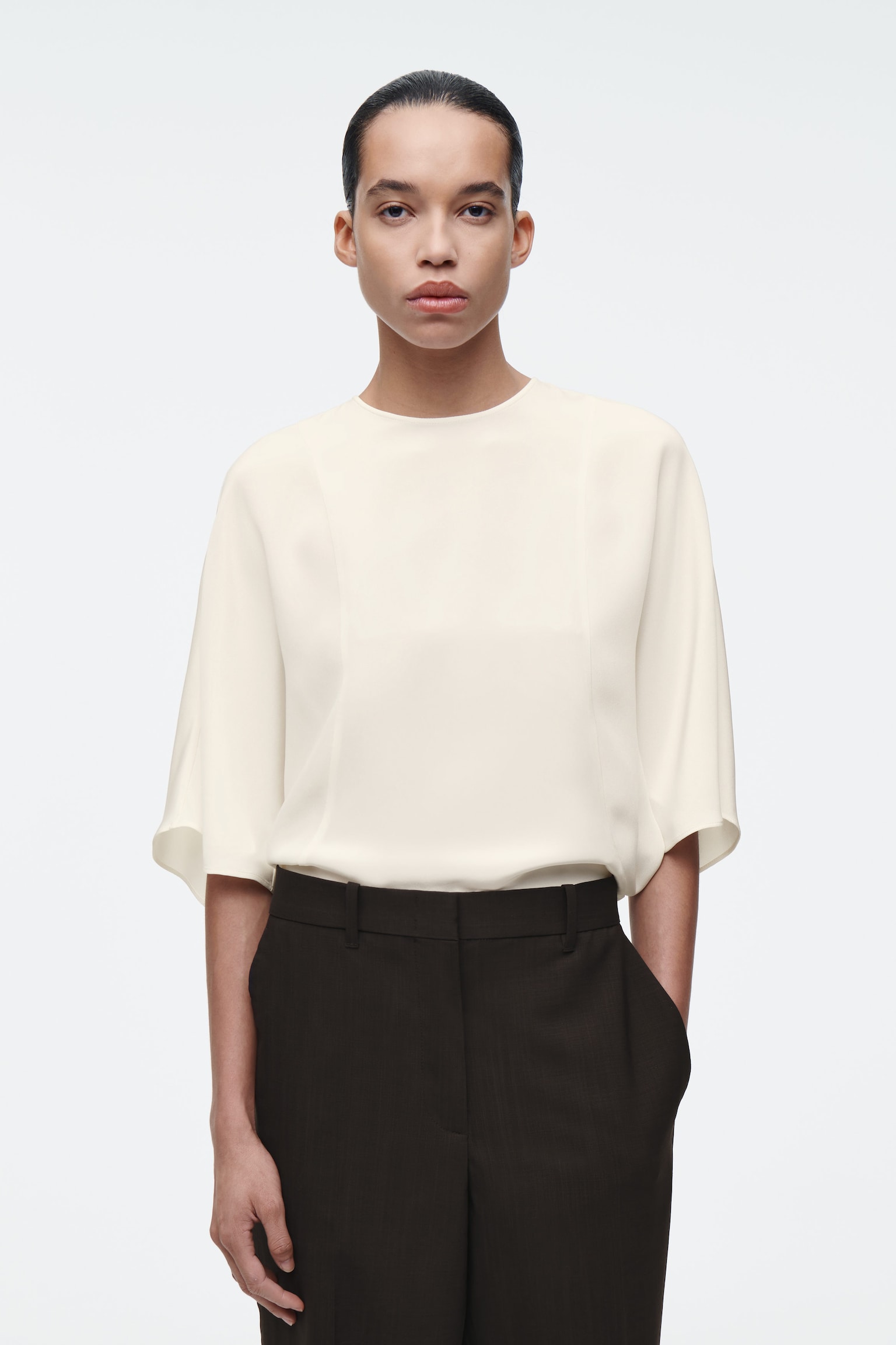 Explore the COS Spring Summer 2025 Runway