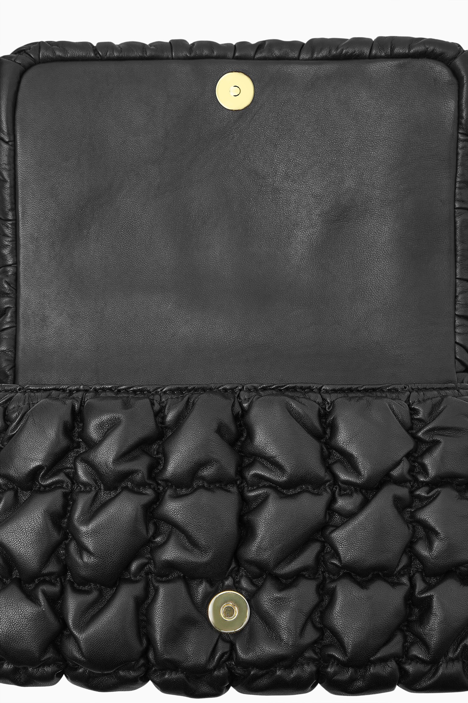 THE QUILTED BAG. A COS ICON.