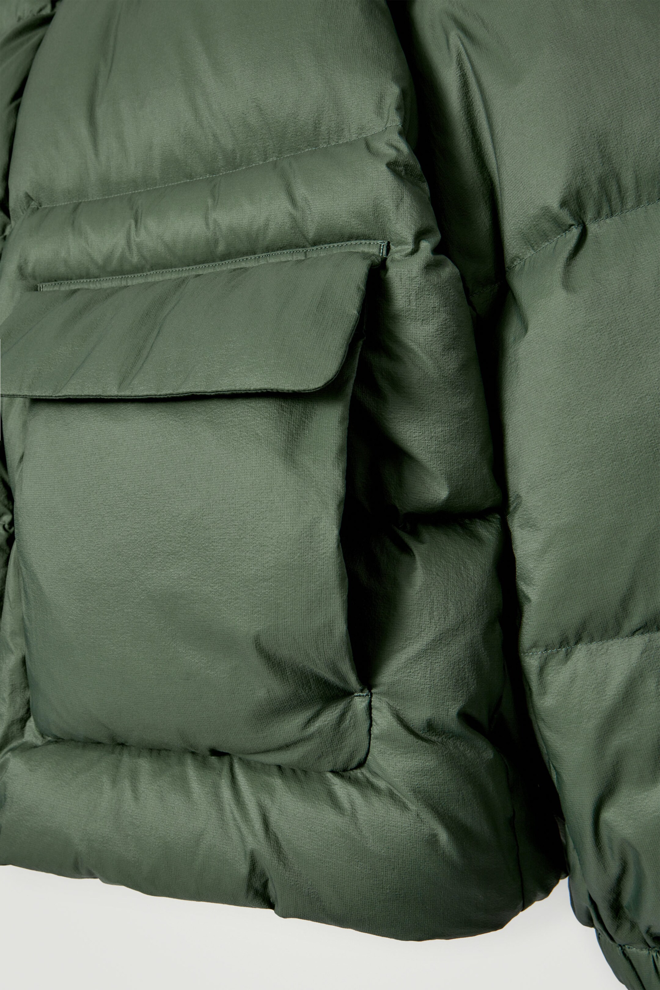 DOWN-FILLED PUFFER JACKET - GREEN
