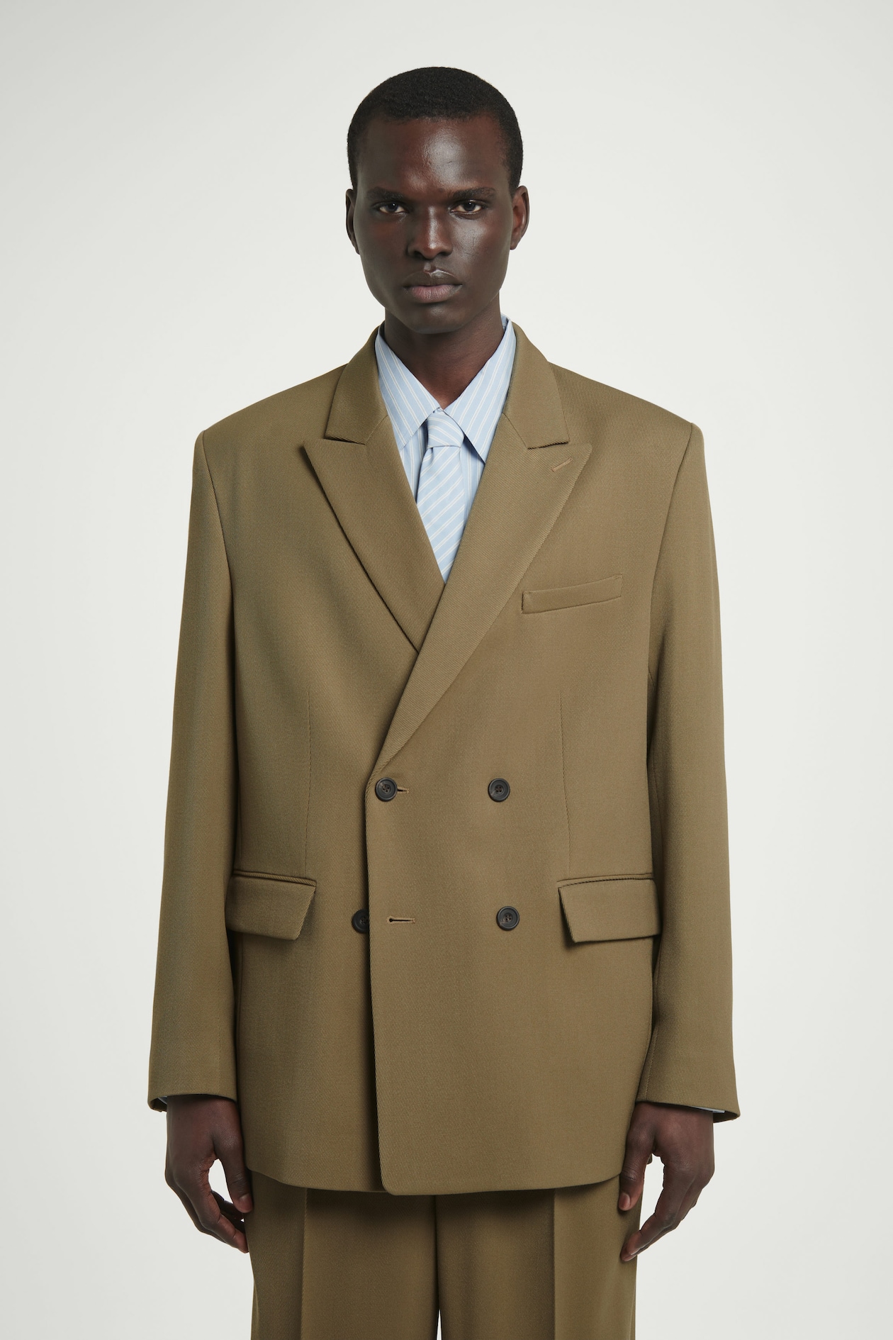 RELAXED DOUBLE-BREASTED WOOL BLAZER - DARK BEIGE