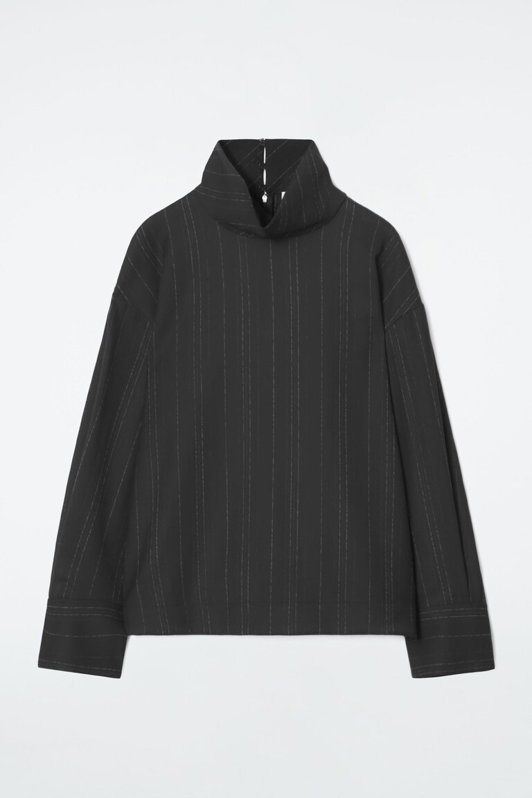 PINSTRIPED FUNNEL-NECK BLOUSE - BLACK / PINSTRIPED