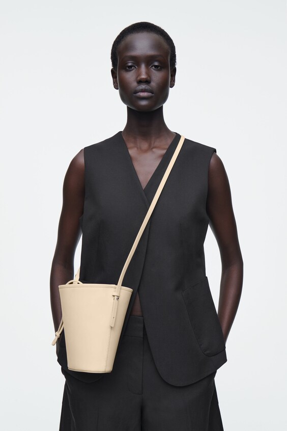 MINI BUCKET BAG - NUBUCK - BUTTERMILK