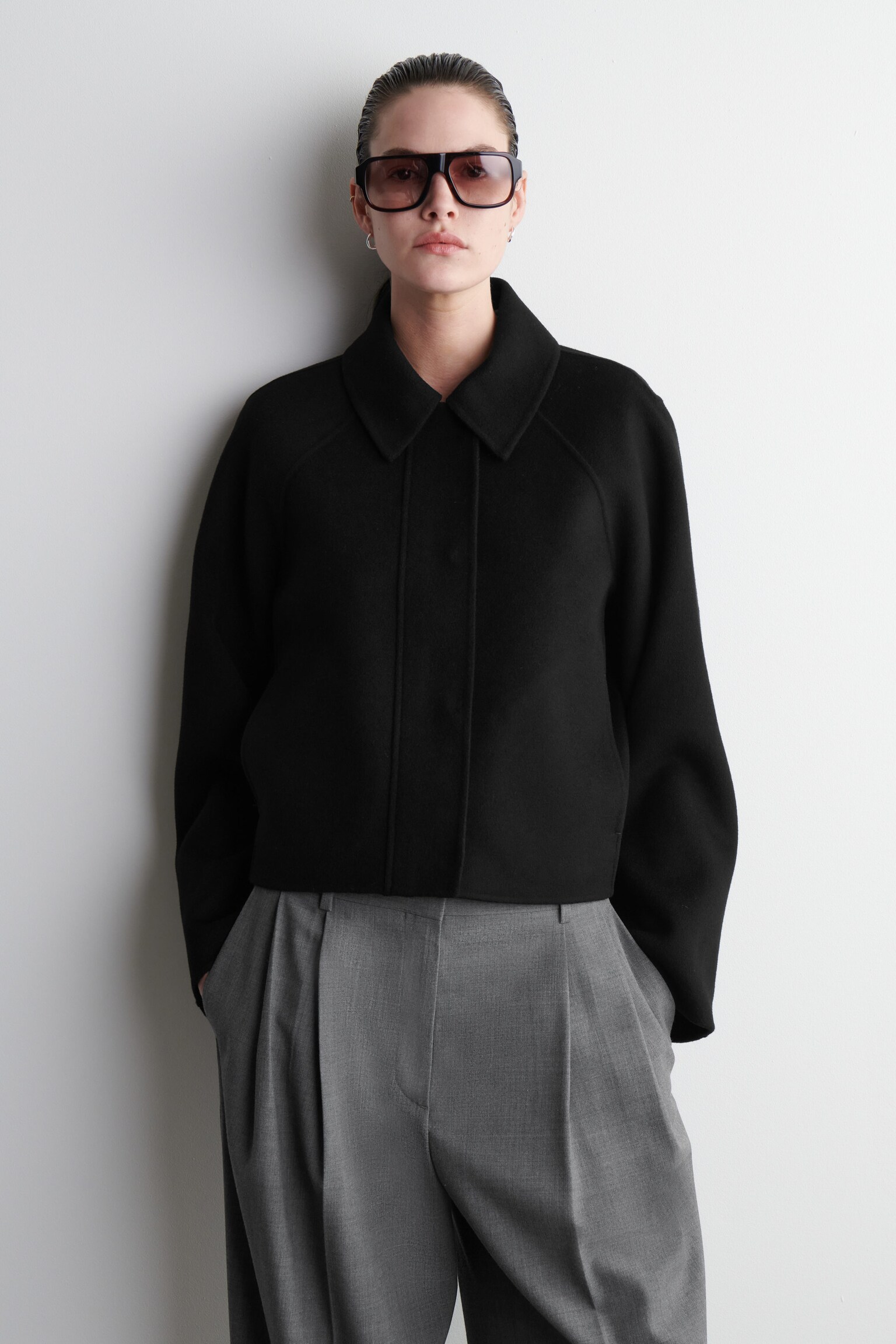 Abrigos de Mujer | COS
